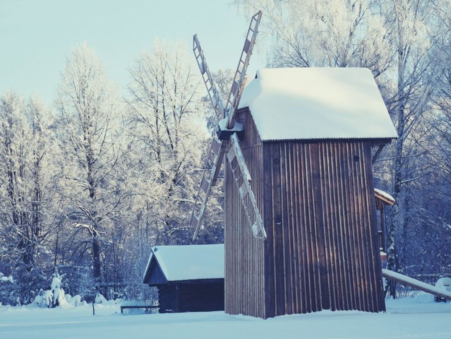 Gm. Stary Brus. Wiatrak w Holi jak nowy. Na ten remont czekał od dawna