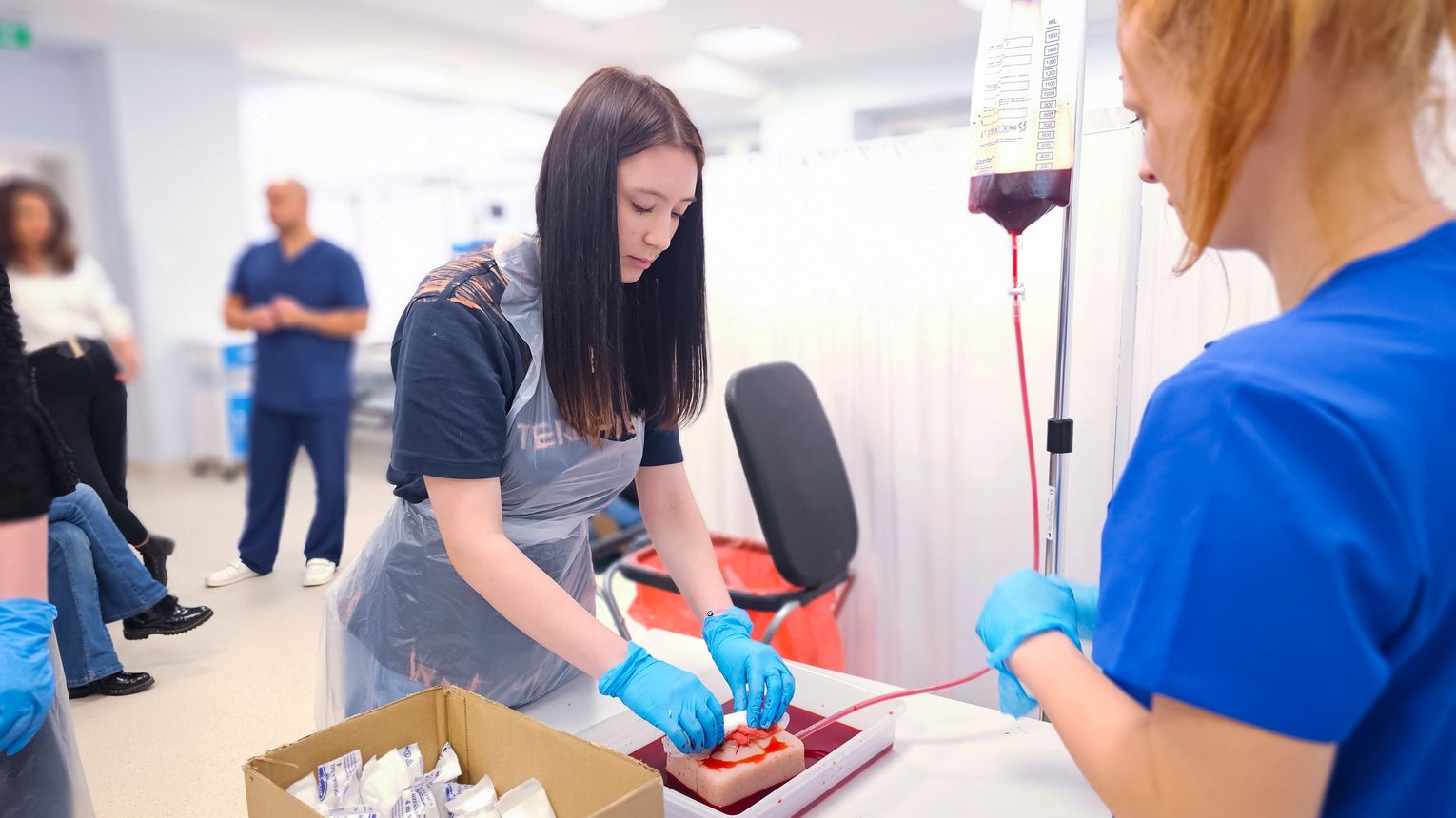 Chełm. Uczniowie I LO w Chełmie zgłębiają tajniki medycyny w PANS [ZDJĘCIA]